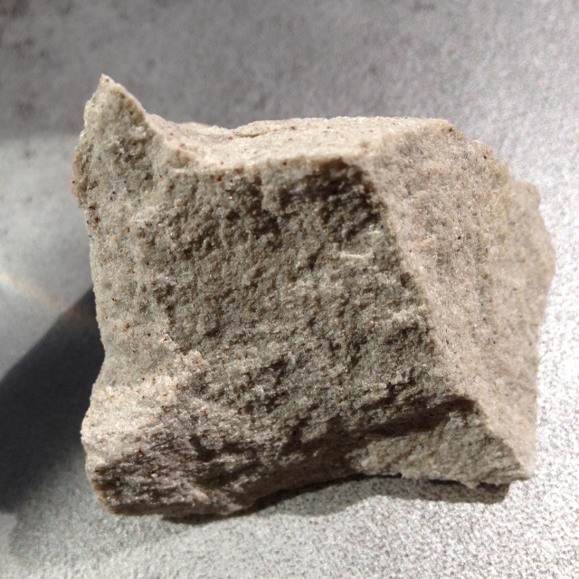 Lot de 12 roches identiques grès - begenat.com